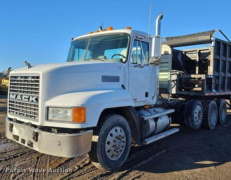 SOLD - 1998 Mack CH613 Other Equipment Trucks | Tractor Zoom