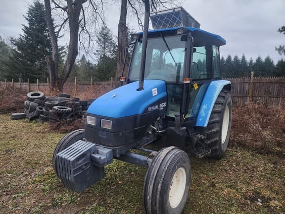SOLD - 1998 New Holland 5635 Tractors 40 to 99 HP | Tractor Zoom