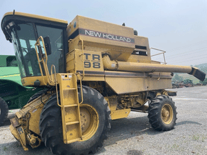 1998 New Holland TR98 Stock No. 2743 Combines For Sale with 5,428 Hrs ...