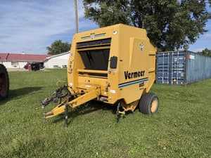 SOLD - 1998 Vermeer 605L Lot No. 3045 Hay and Forage with --- Bales ...