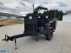 SOLD - 1999 Bandit 200XP Wood Chipper Hay and Forage | Tractor Zoom