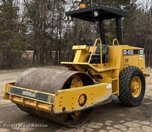 SOLD - 1999 Caterpillar CS-433C Lot No. DL7873 Construction with 426 ...