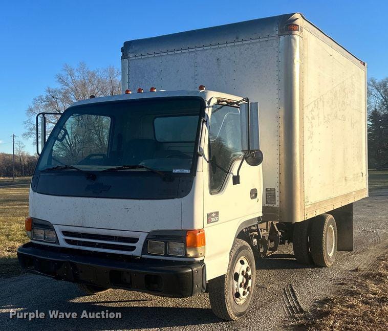 SOLD - 1999 Chevrolet W3500 box truck Other Equipment with 147,022 mi ...