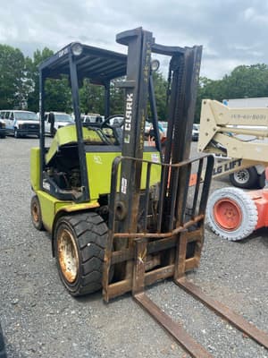 SOLD - 1999 Clark CGP25 Lot No. 50 Construction with 1,335 Hrs ...