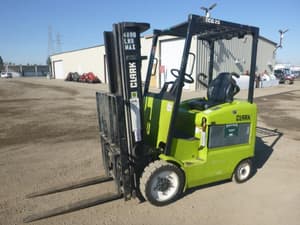 SOLD - 1999 Clark ECG25 Lot No. 3310 Construction with 884 Hrs ...
