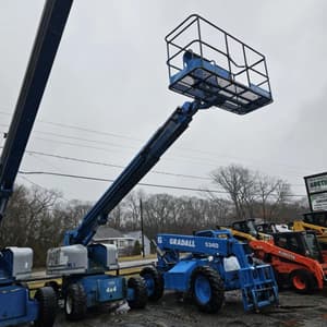 SOLD - 1999 Genie S-60 Lot No. 1026 Construction with 2,754 Hrs ...
