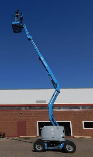 SOLD - 1999 Genie Z-34/22 Lot No. 4726338 Construction with 4,115 Hrs ...