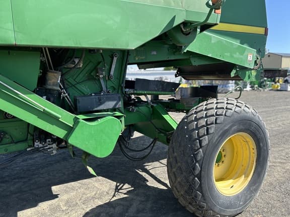 1999 John Deere 9610 Combines Class 6 for Sale | Tractor Zoom