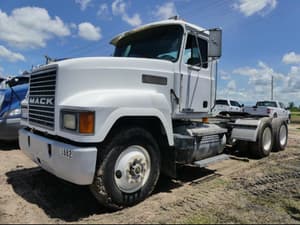 SOLD - 1999 Mack CH613 Lot No. 1097 Other Equipment with 130,771 mi ...