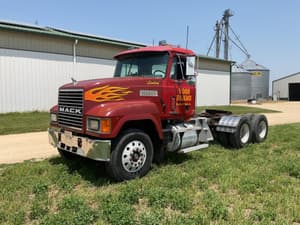 1999 Mack CH613 Lot No. 9666 Other Equipment For Sale with 414,277 mi ...