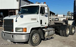 SOLD - 1999 Mack CH613 Lot No. NR9506 Other Equipment with 701,002 mi ...