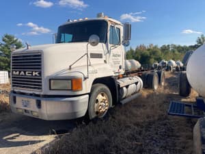SOLD - 1999 Mack CH613 MaxiCruise Truck (PZ9590, Unit 40852) Other Equipment with 708,135 mi ...