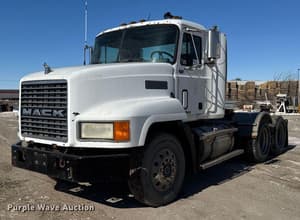 1999 Mack CH613 Lot No. DT0597 Other Equipment For Sale with 701,978 mi | Tractor Zoom