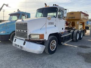 SOLD - 1999 Mack CH613 Lot No. 246 Other Equipment with 355,331 mi | Tractor Zoom