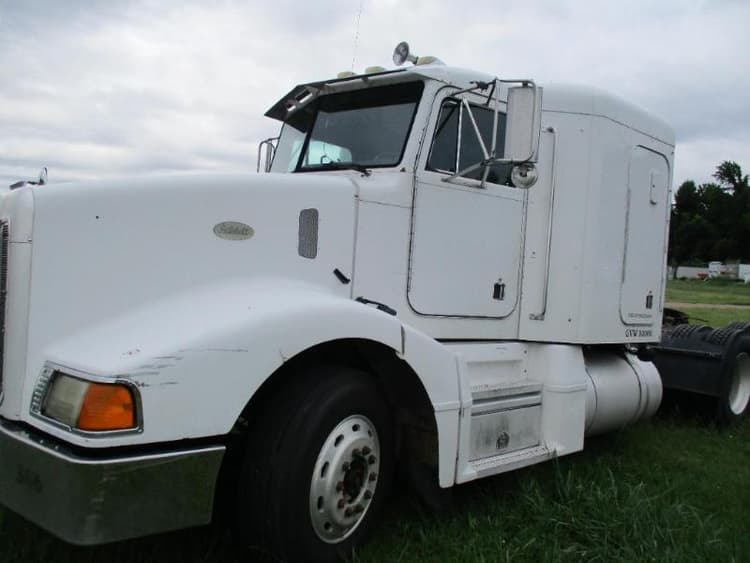 1999 Peterbilt 377 Other Equipment Trucks for Sale | Tractor Zoom