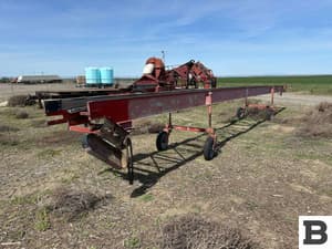 SOLD - 1999 Spudnik 1205 Lot No. 36541 Harvesting with --- Ft | Tractor ...