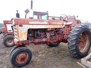 SOLD - Farmall 560 Lot No. 782 Tractors with 72 HP | Tractor Zoom
