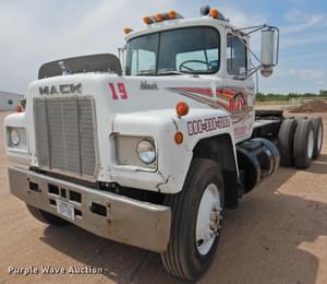 SOLD - 1982 Mack R686ST Lot No. DK2420 Other Equipment with 338,603 mi | Tractor Zoom