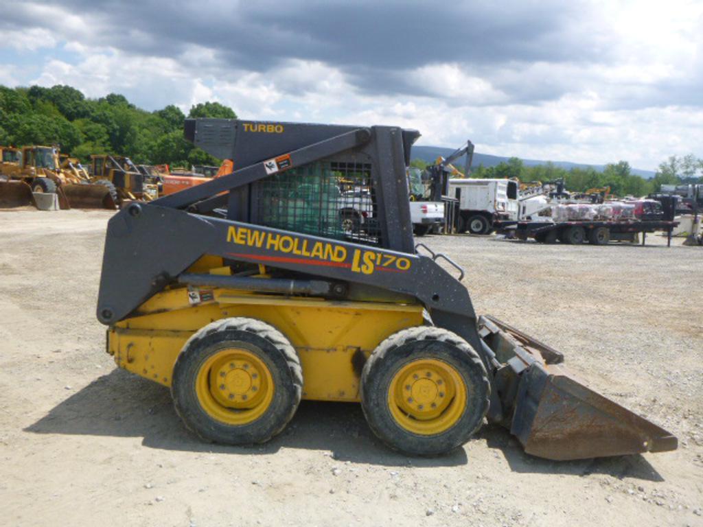 2001 New Holland LS170 Construction Skid Steers for Sale | Tractor Zoom