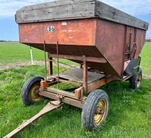 SOLD - John Deere Model 953 Wagon Running Gear, Good Condition with ...
