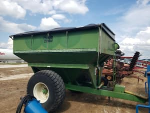 SOLD - 1996 Ficklin CA9600 Lot No. 39 Harvesting with 500 Bu | Tractor Zoom