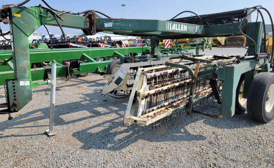 SOLD - 2000 Allen 8827 Hay and Forage | Tractor Zoom