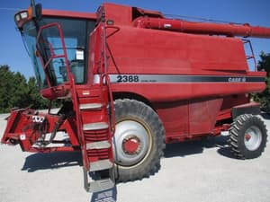 SOLD - 2000 CASE IH 2388 Stock No. 216975663 Combines with 3,972 Hrs | Tractor Zoom