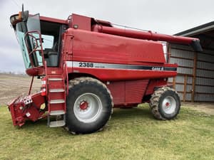 SOLD - 2000 Case IH 2388 Lot No. 42 Combines with 5,492 Hrs | Tractor Zoom