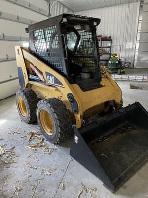 SOLD - 2000 Caterpillar 228 Stock No. 447721 Construction with 1,515 ...