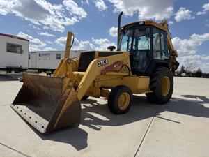 SOLD - 2000 John Deere 310E Lot No. 5065 Construction with --- Hrs ...