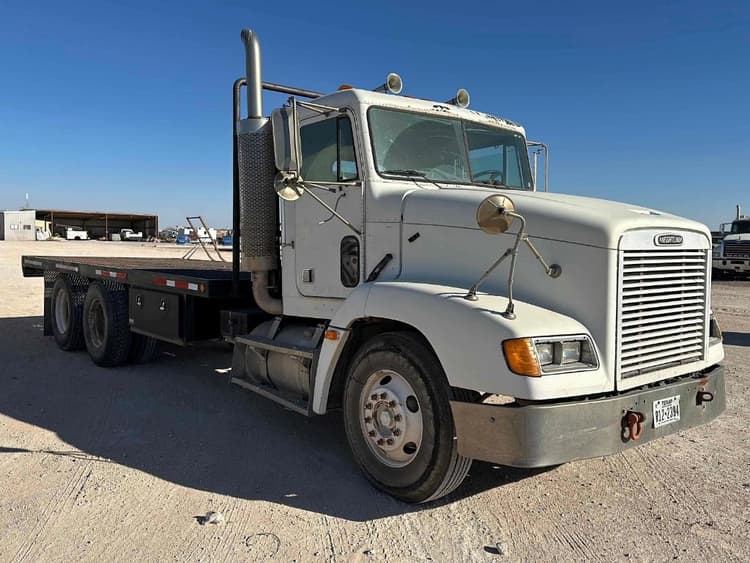 2000 Freightliner FLD Other Equipment Trucks for Sale | Tractor Zoom