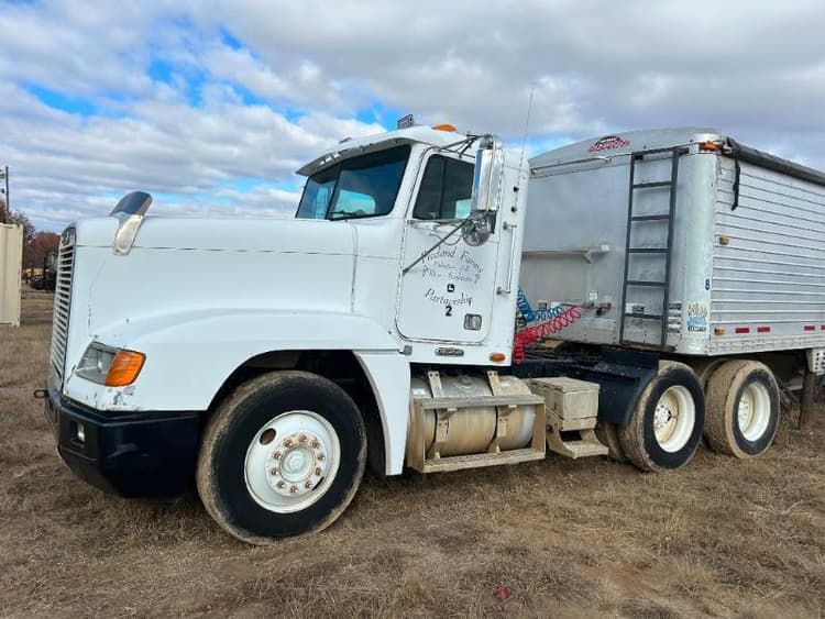 SOLD - 2000 Freightliner FLD120 Other Equipment Trucks | Tractor Zoom