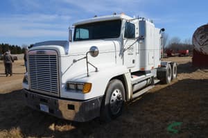 SOLD - 2000 Freightliner FLD120 Lot No. 6375584 Other Equipment with ...
