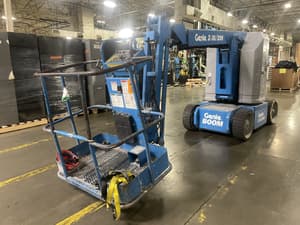 SOLD - 2000 Genie Z-30/20N Lot No. 1706 Construction with 2,340 Hrs ...