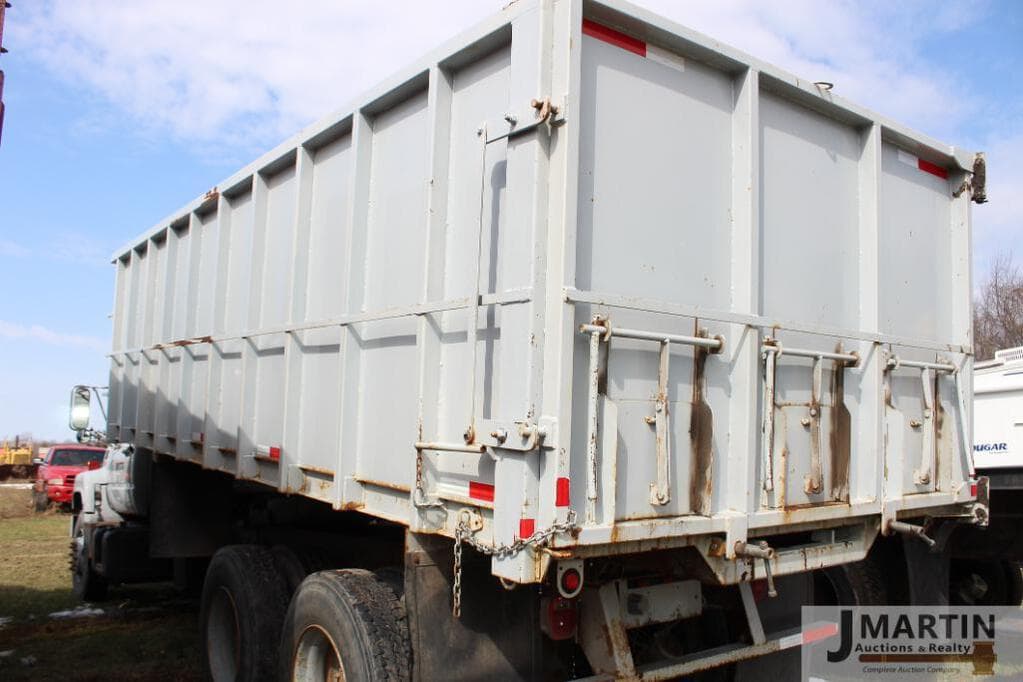 2000 GMC C8500 Other Equipment Trucks for Sale | Tractor Zoom