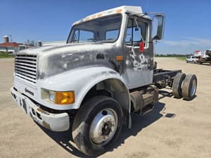 SOLD - 2000 International 4700 Lot No. 2024 Other Equipment with --- mi ...