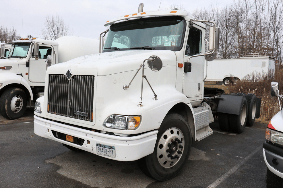 SOLD - 2000 International 9200i Other Equipment with 709,823 mi ...
