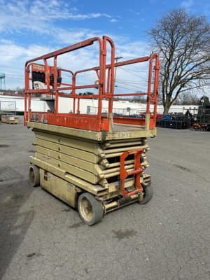 SOLD - 2000 JLG 3246E2 Lot No. 393 Construction with --- Hrs | Tractor Zoom