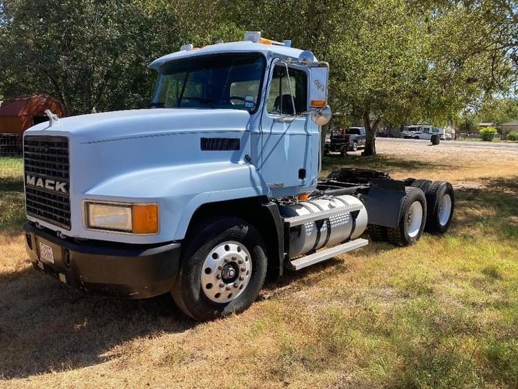 2000 Mack CH600 Other Equipment Trucks for Sale | Tractor Zoom
