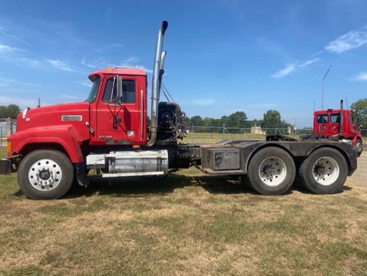 2000 Mack CH613 Other Equipment Trucks for Sale | Tractor Zoom