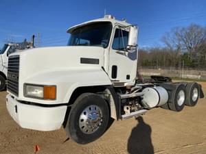 2000 Mack CH613 Lot No. 55754952 Other Equipment For Sale with 44,991 mi | Tractor Zoom