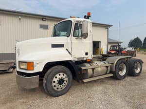 SOLD - 2000 Mack CH613 Lot No. 3184 Other Equipment with 915,530 mi | Tractor Zoom
