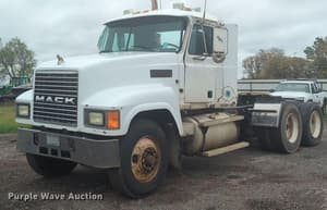 SOLD - 2000 Mack CH613 Lot No. NG9372 Other Equipment with 505,296 mi | Tractor Zoom