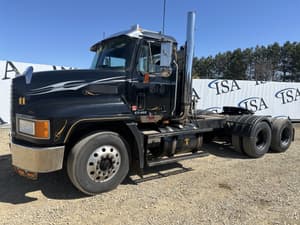SOLD - 2000 Mack E7-460 Lot No. 35987 Other Equipment with 932,270 mi ...