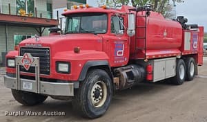 SOLD - 2000 Mack RD690S Lot No. DT6827 Other Equipment with 716,897 mi | Tractor Zoom