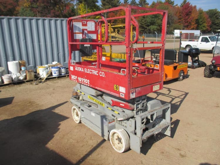 2000 MEC 1932ES Construction Aerial Lifts for Sale | Tractor Zoom