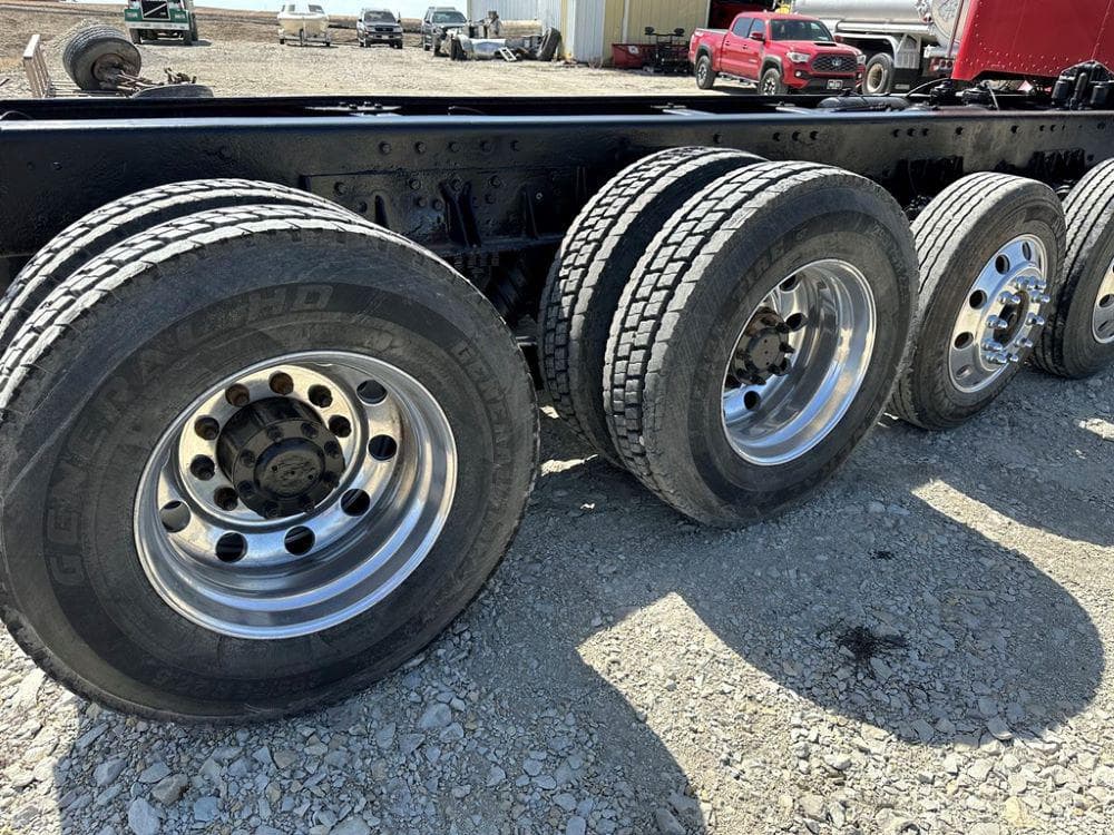 2000 Peterbilt 357 Other Equipment Trucks for Sale | Tractor Zoom