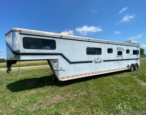 SOLD - 2000 Sundowner 38FT Lot No. 69902 Ag Trailers with 38 Ft ...