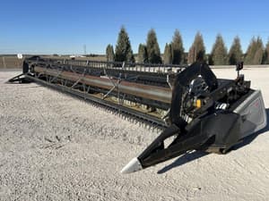 SOLD - 2001 AGCO 800 Stock No. 30854 Harvesting with 2.5 ft | Tractor Zoom