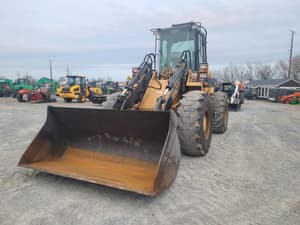 SOLD - 2001 Case 721C Lot No. 5845 Construction with 8,121 Hrs ...